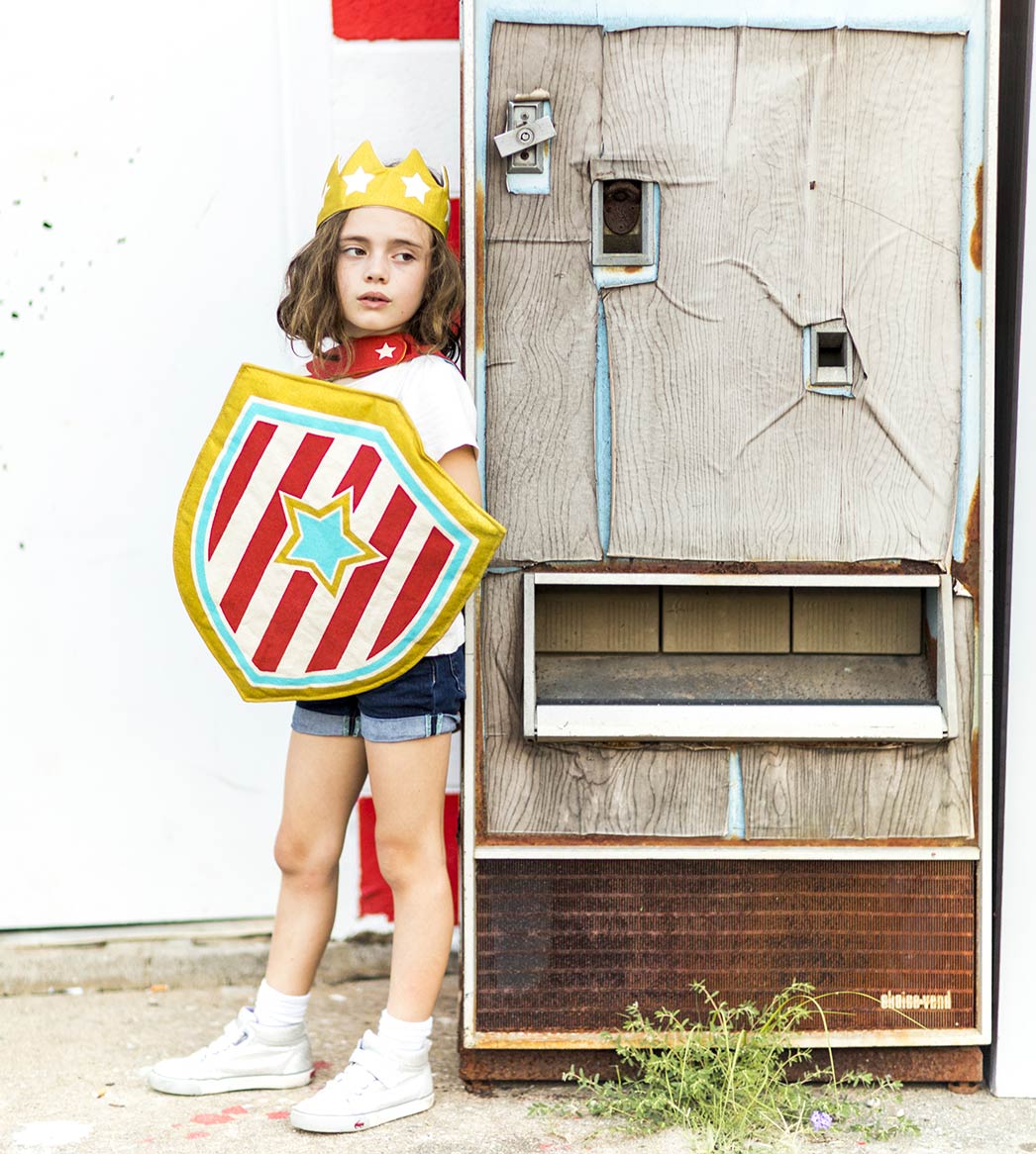 Superhero shield child costume soda machine vintage